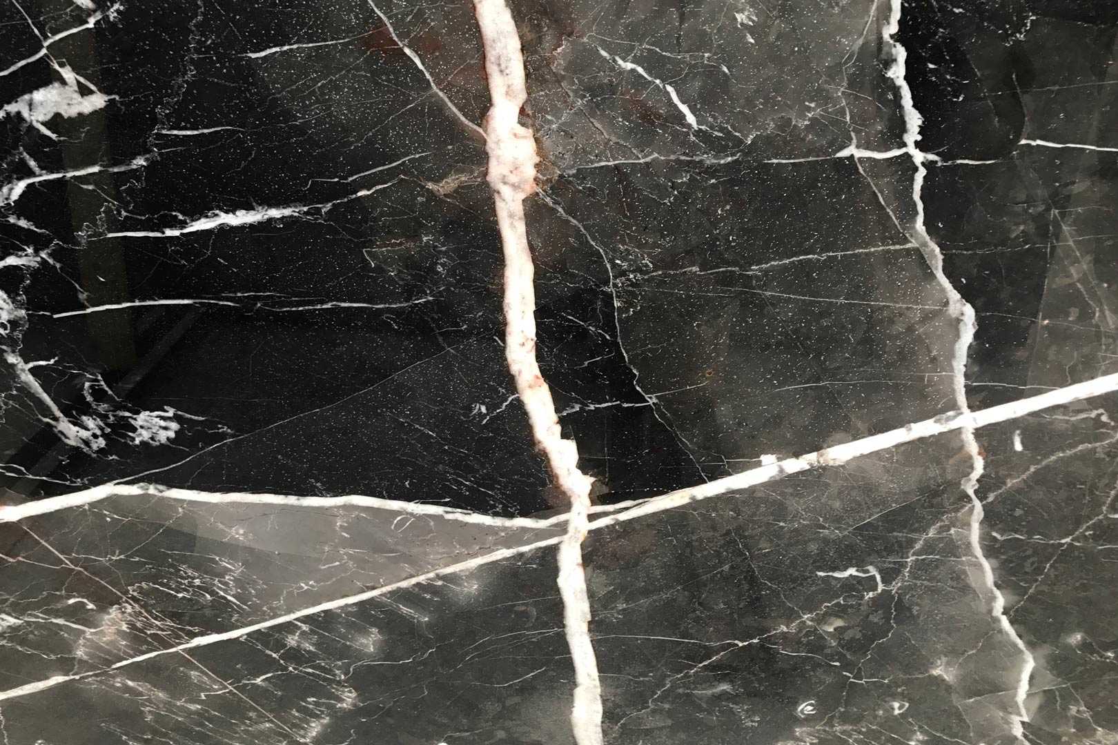 Calacatta Black — Bonotti Marble